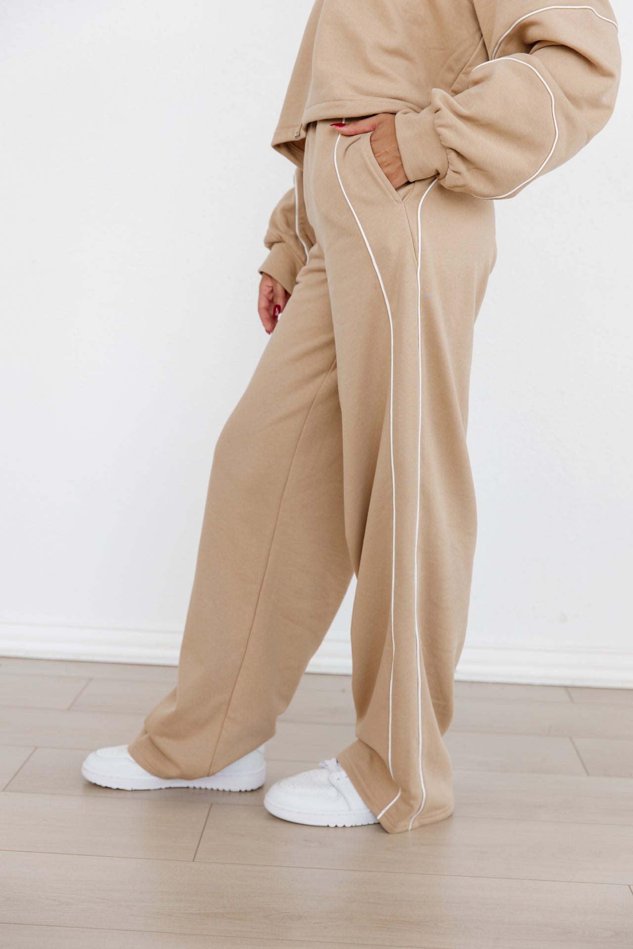 SPORTY ELEGANCE: FRENCH TERRY TRACKSUIT IN TAN – Gameday Couture - SOHO