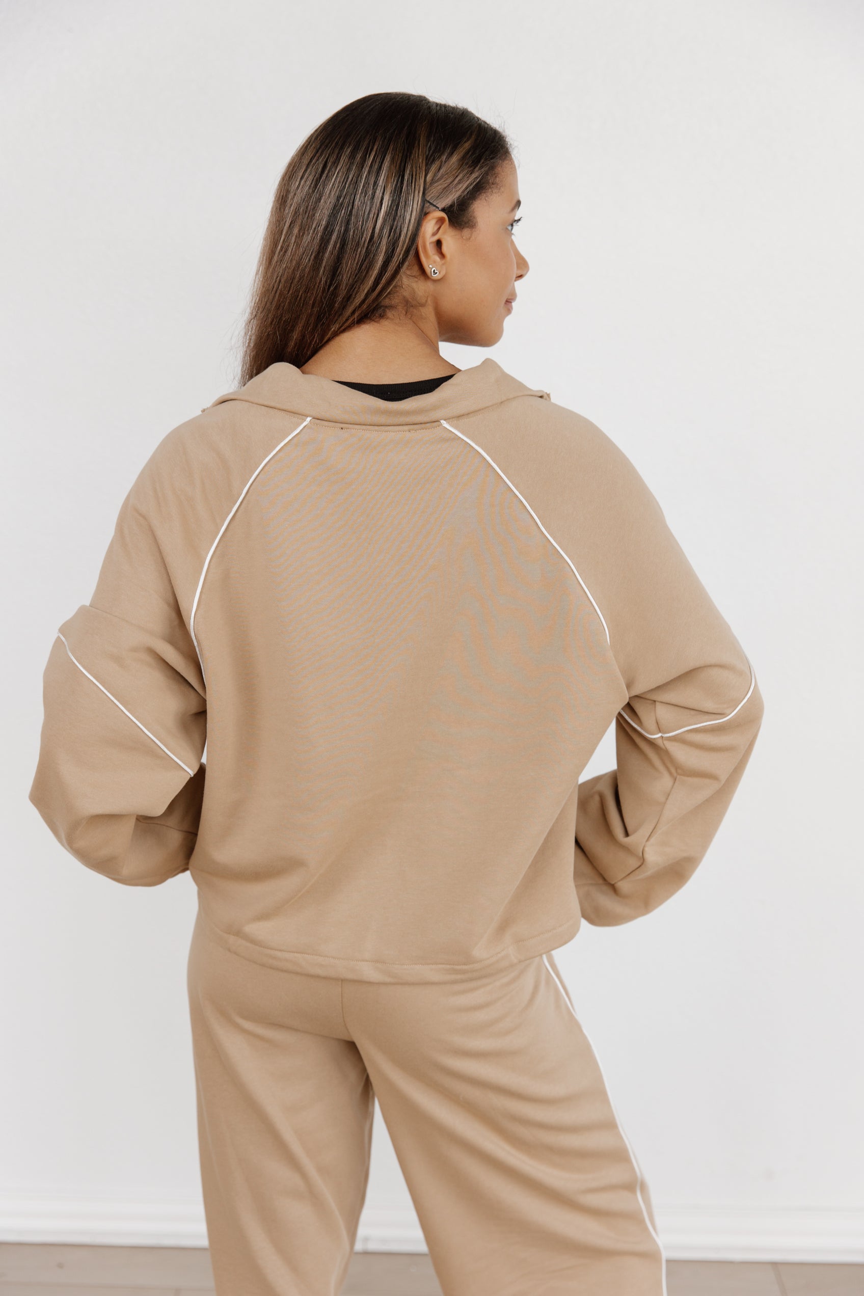 SPORTY ELEGANCE: FRENCH TERRY TRACKSUIT IN TAN – Gameday Couture - SOHO