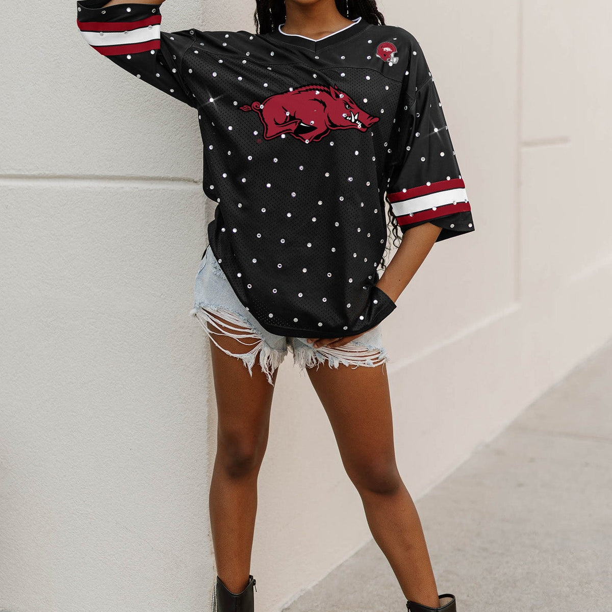 ARKANSAS RAZORBACKS KICKOFF TIME ALL-OVER RHINESTONE V-NECK SPORTS STR ...